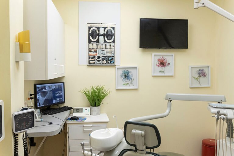 Bronx Medical Office - 425 Westchester Ave, South Bronx